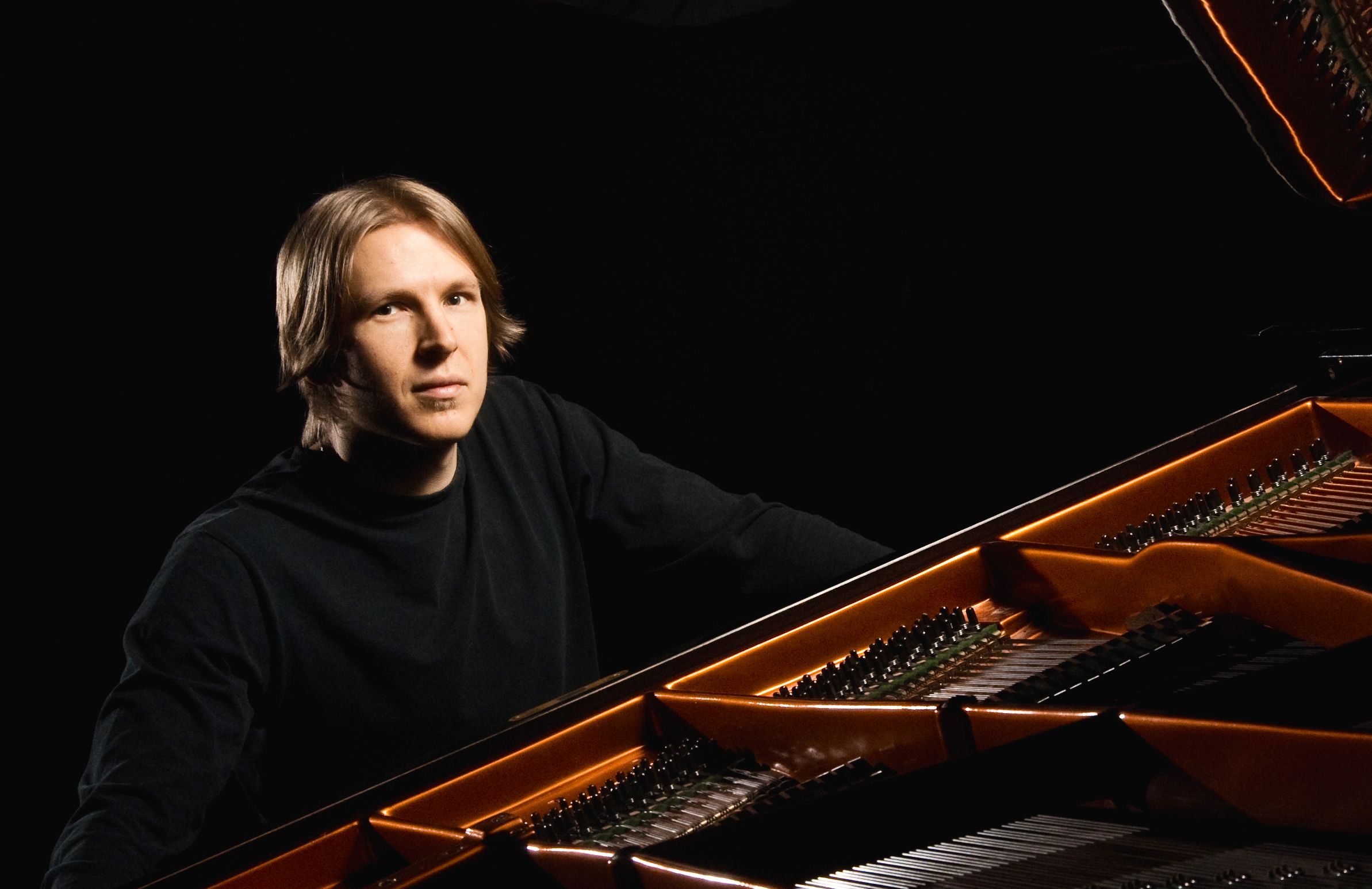 CORONA-ABSAGE! Do 14.10.2021 - Tuomas Antero Turunen - Singers & Players